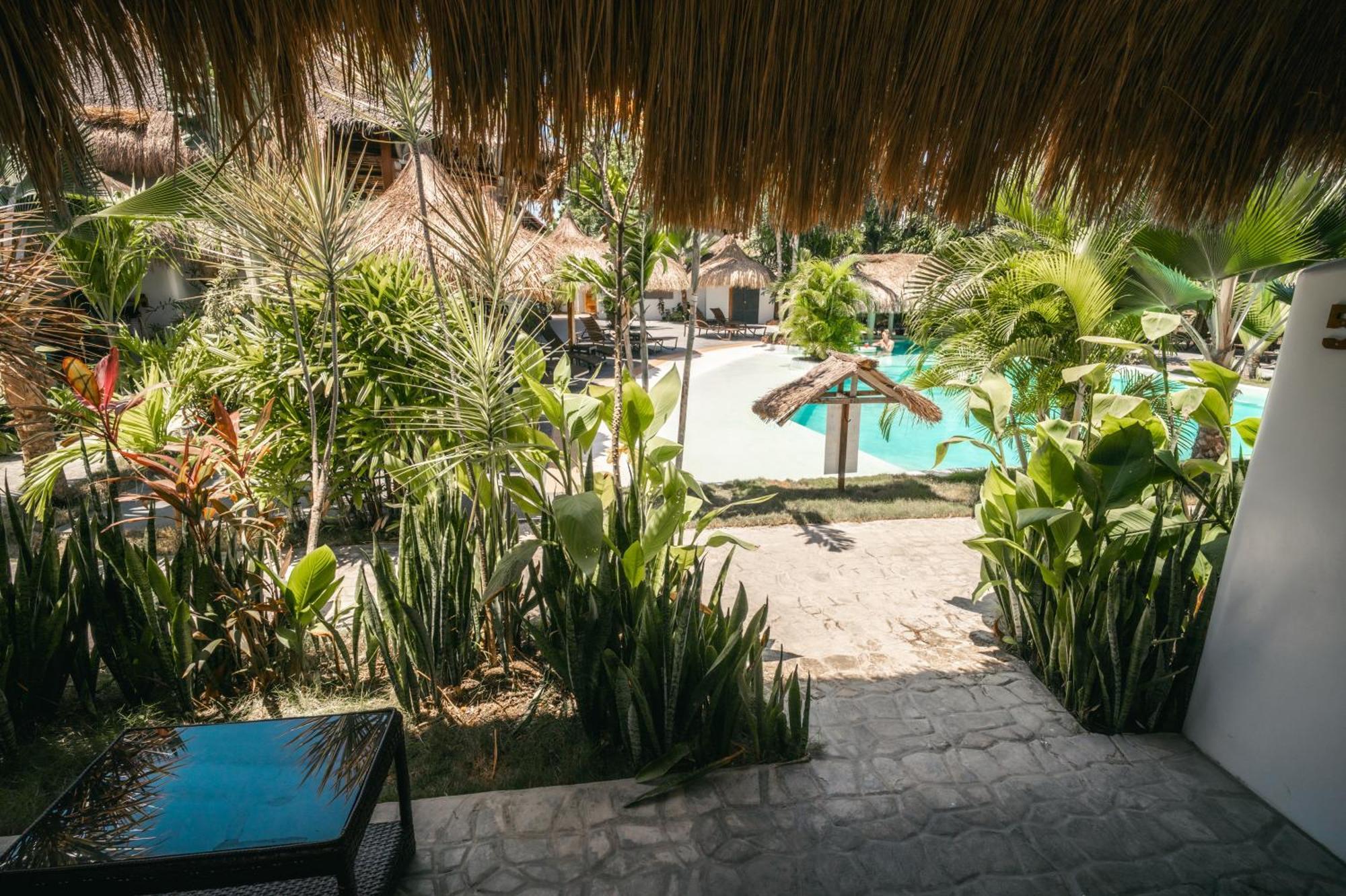 SECRET PARADISE MOALBOAL ::: MOALBOAL, PHILIPPINES ::: COMPARE HOTEL RATES